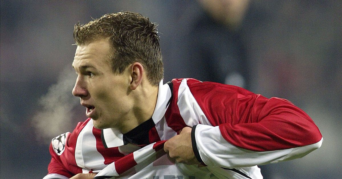 Robben quase mudou de caminho em 2004: "Teria assinado com o United"