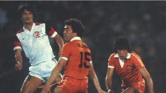 Leandro, 60 anos: mestre da lateral, ídolo (e torcedor) gigante do Flamengo