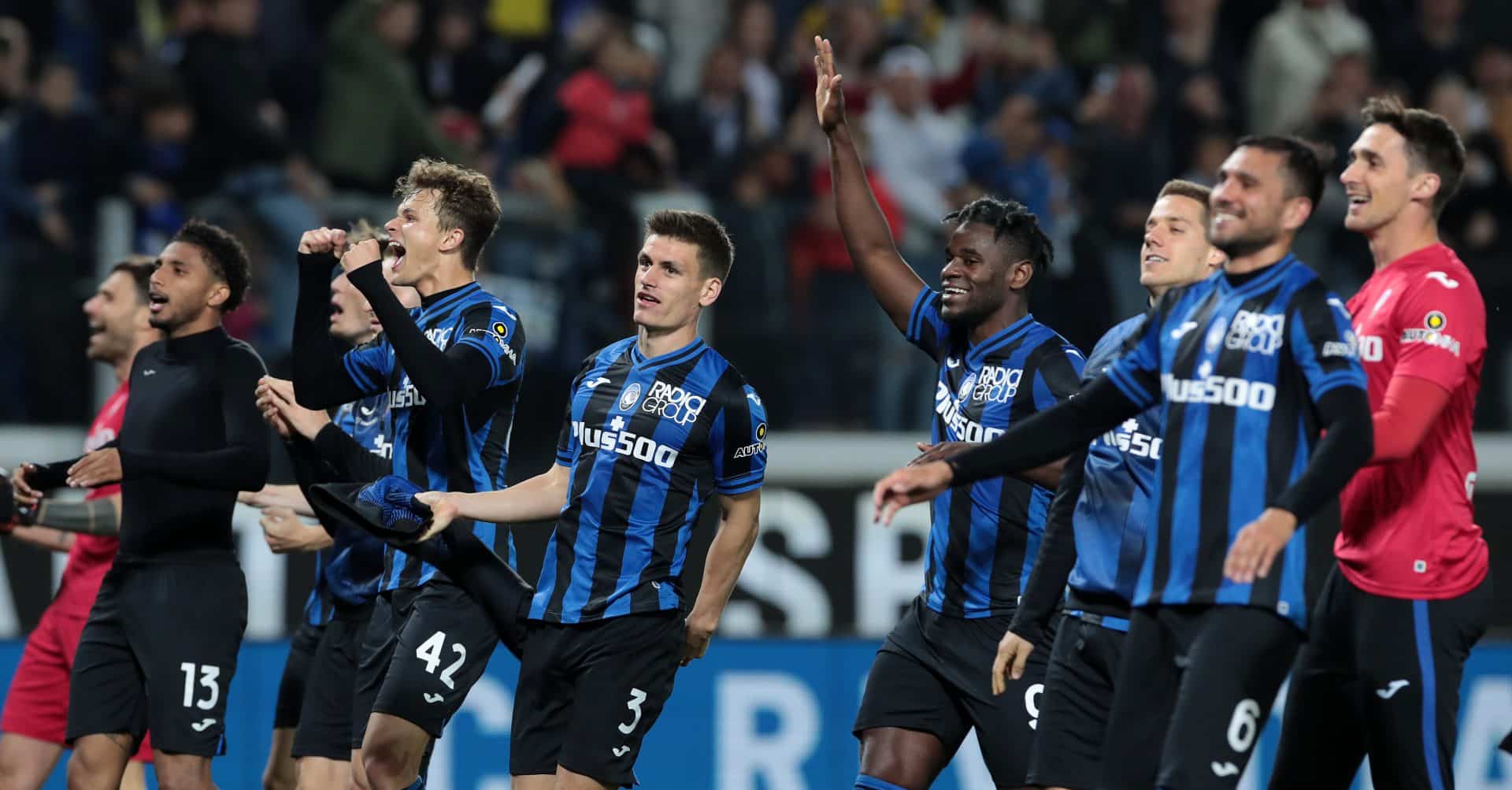 A Atalanta aproveitou suas chances numa vitória crucial sobre a Roma e ...