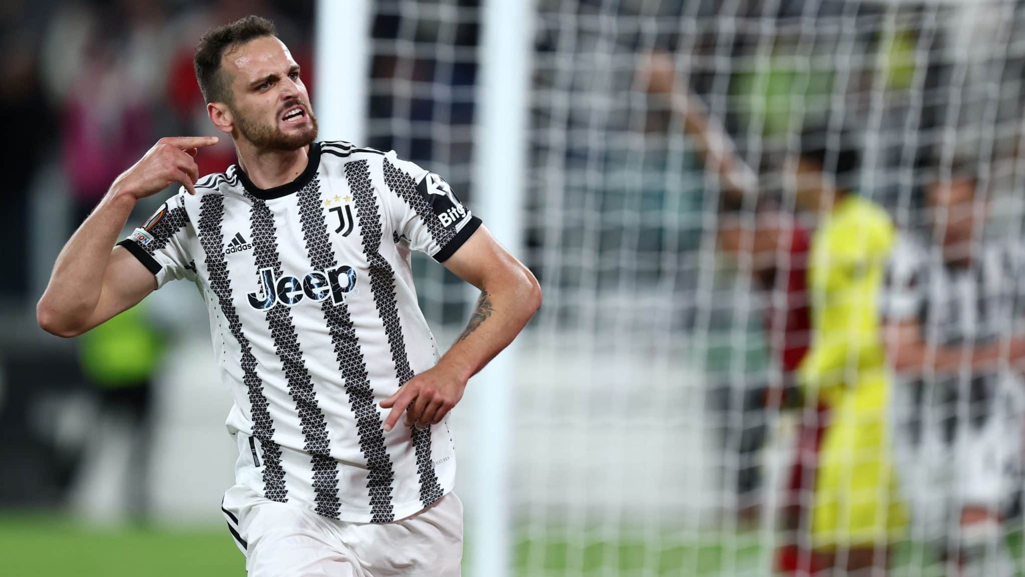 Juventus se salva da derrota no último lance do jogo em Turim e mantém ...