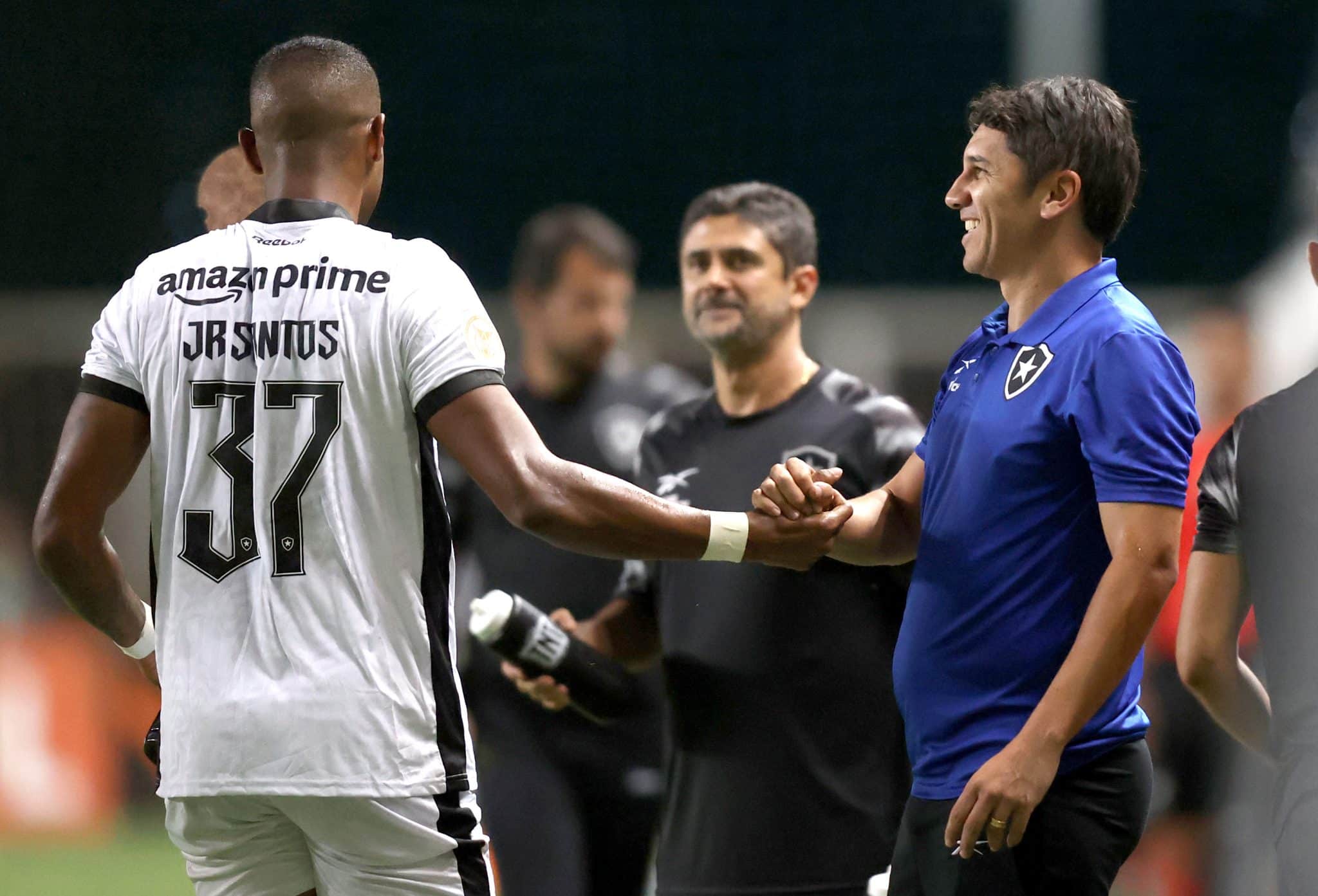 Lúcio Flávio celebra retorno de Botafogo vencedor e mostra felicidade ...