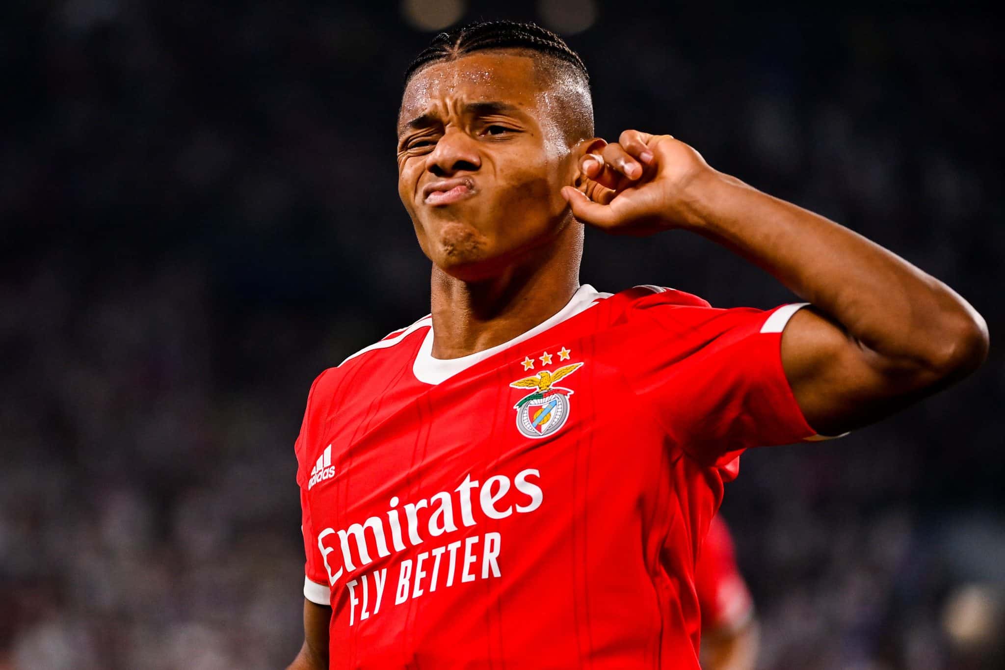 David Neres aguarda ação do PSG para definir futuro na janela