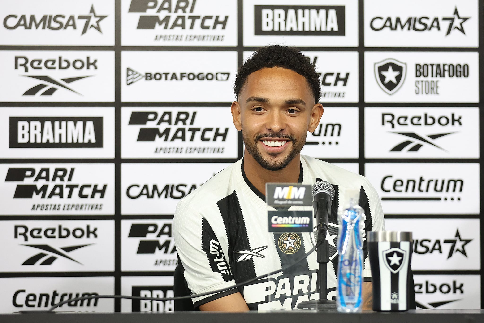 Por que a contratação de Vitinho pelo Botafogo surpreendeu até John Textor