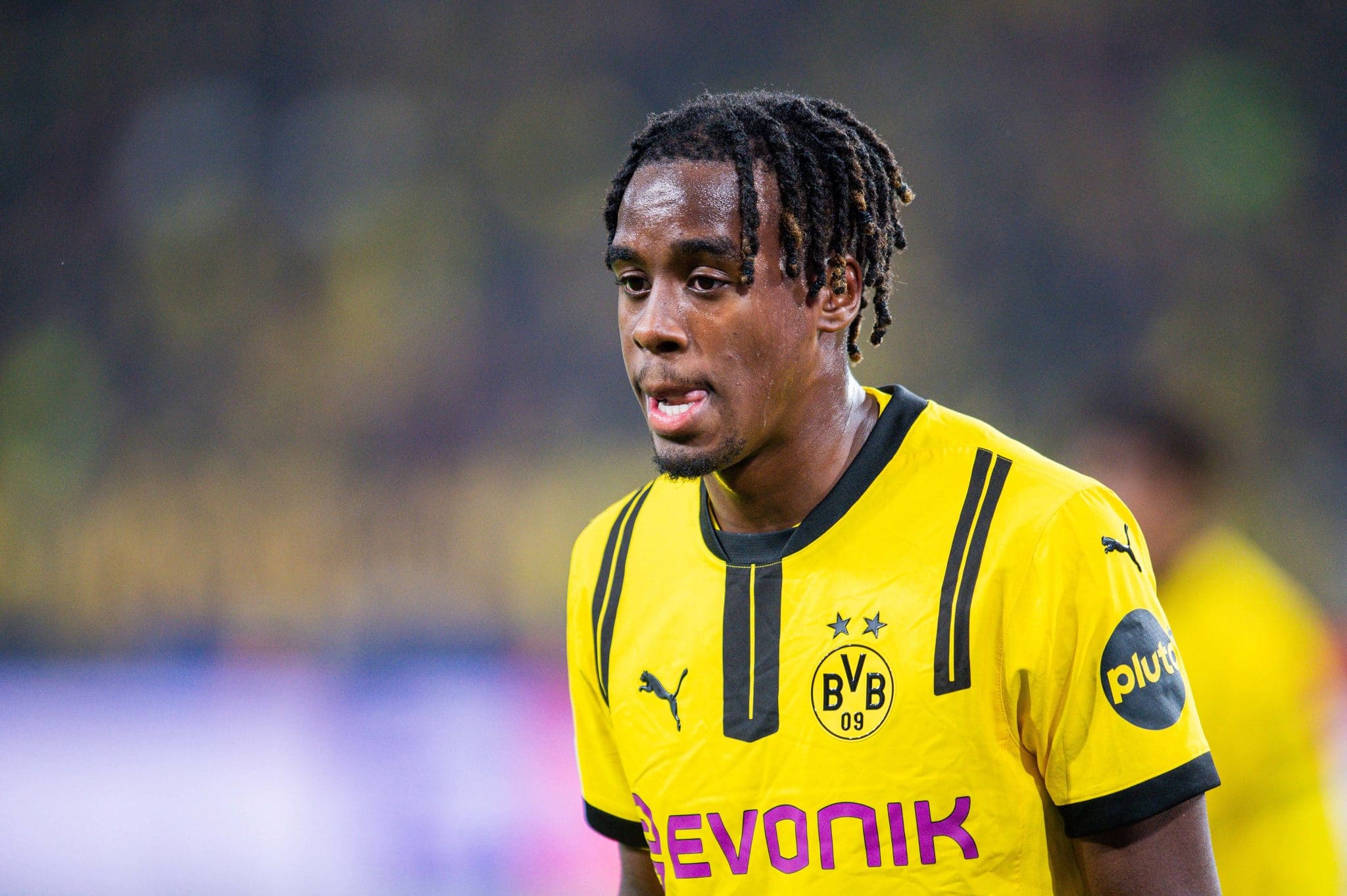 'Novo Bellingham' sai do banco para salvar Dortmund antes de reencontro ...
