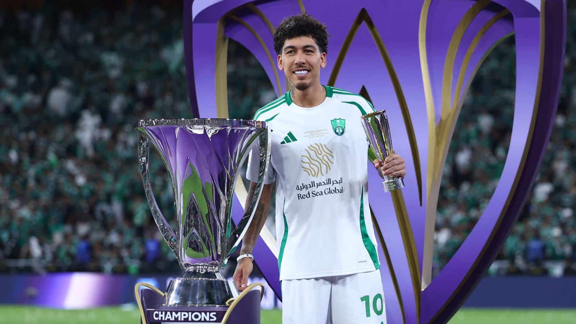 Por que Firmino não joga no Campeonato Saudita?