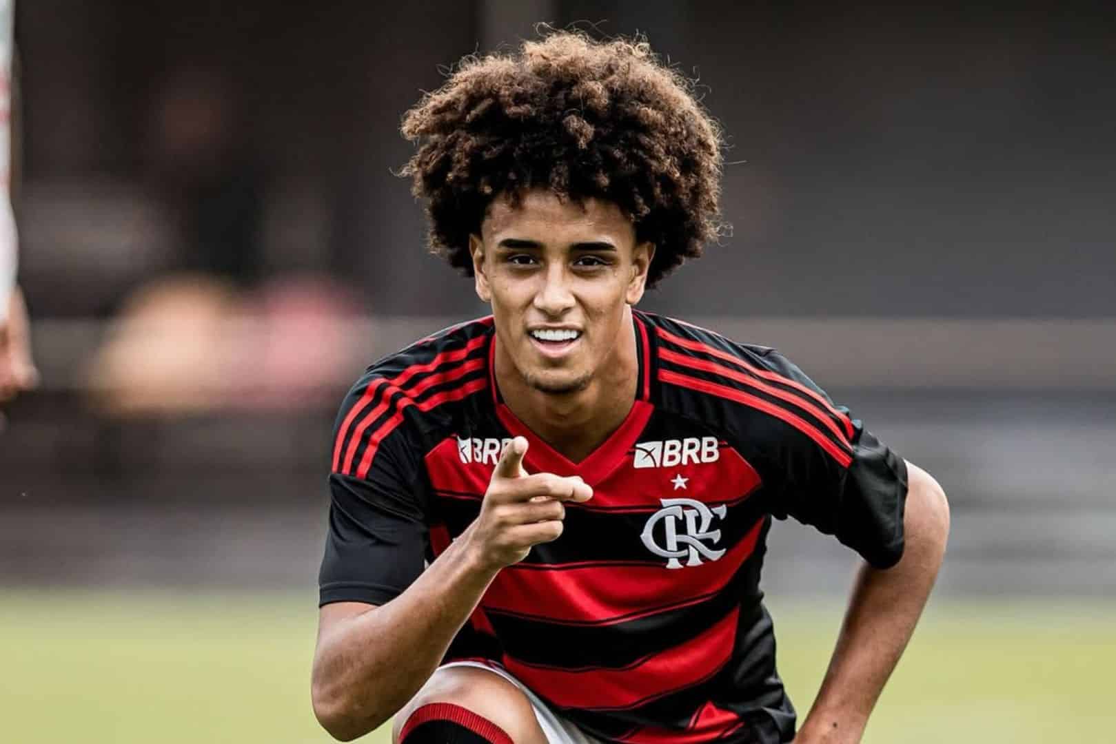 Artilheiro e observado pelo Barcelona: Quem é o jovem que pode ser ...