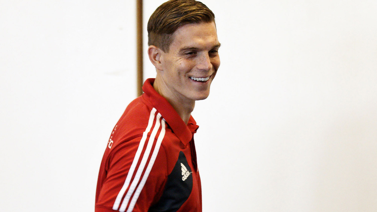Um belo gesto de Agger vai mandar os desabrigados da Dinamarca à Copa ...