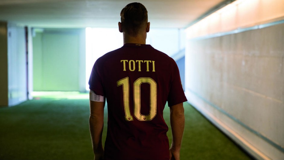 Roma resgata a história em um uniforme especial (e lindo) para os ...