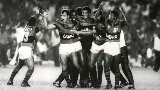 Leandro, 60 anos: mestre da lateral, ídolo (e torcedor) gigante do Flamengo