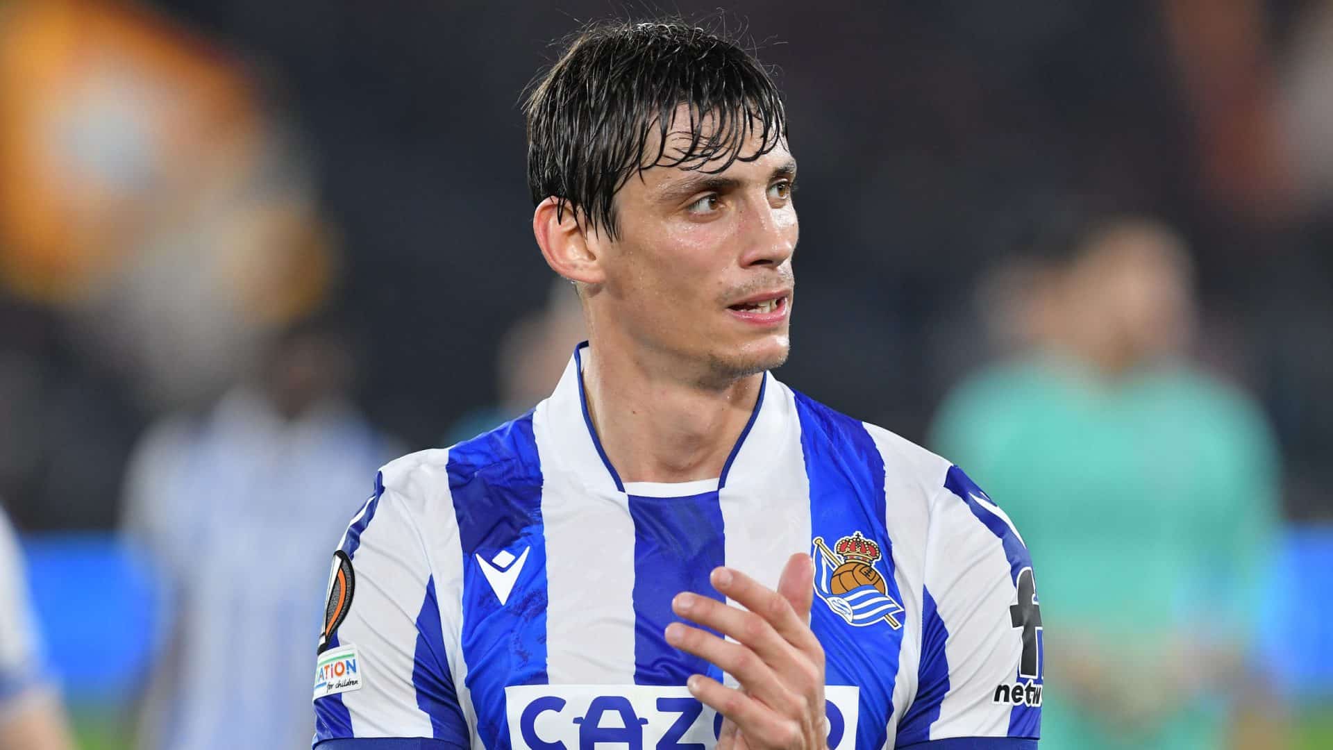 Robin Le Normand, da Real Sociedad, segue os passos de Laporte e vai ...