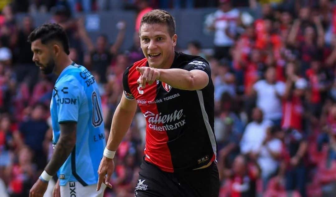 Saiba quem é Julio César Furch, o novo reforço do Santos e lenda do Atlas