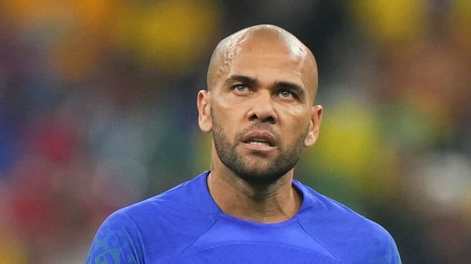 Pena de Daniel Alves pode ser curta, mas é resposta dura à impunidade ...