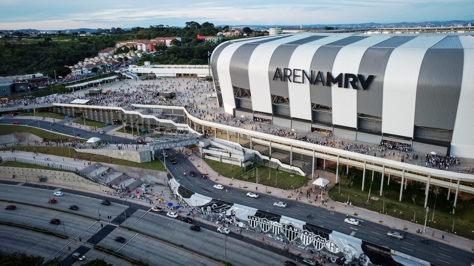 Briga longe da Arena MRV e comportamento de torcedores do Atlético ...