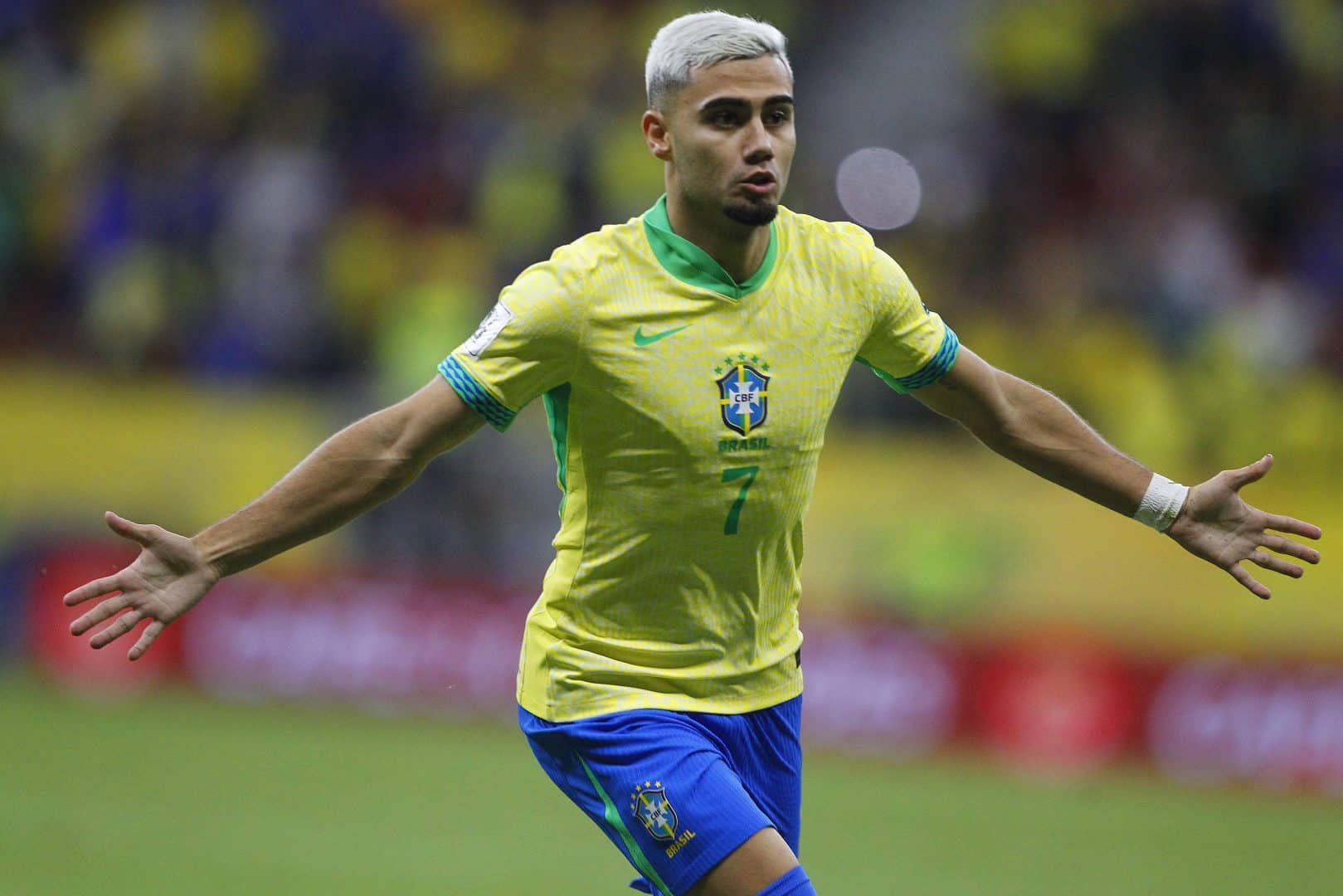 Andreas Pereira recebeu presente do Flamengo e até parabéns de algoz ...